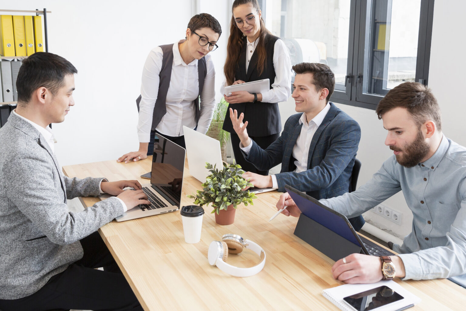 Leave Policy in the UK 2025: Employer & Employee Guide